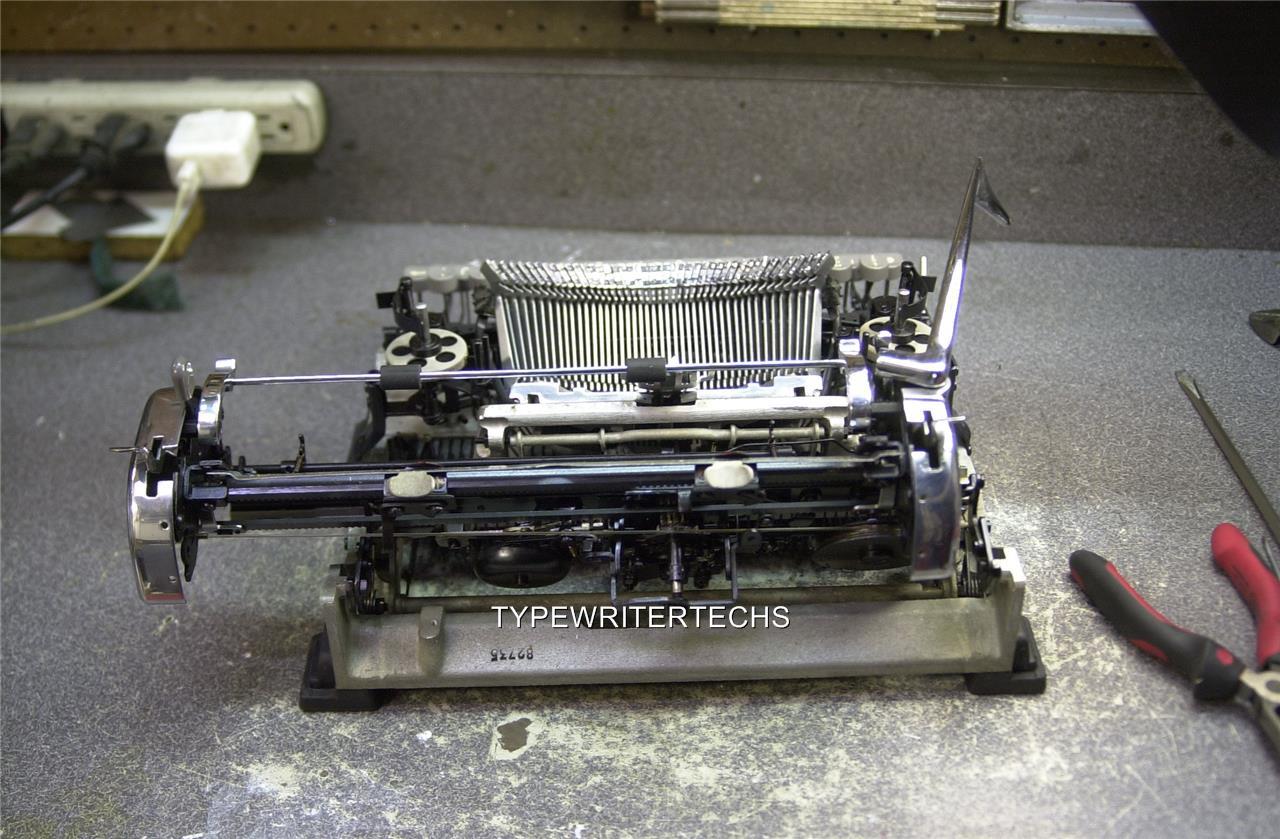 Index of /typewriters_for_sale/full_size_typewriters_files