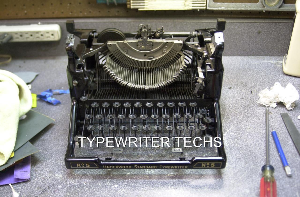 Index of /typewriters_for_sale/full_size_typewriters_files