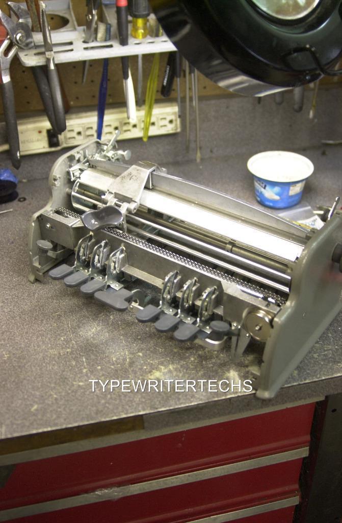 Index of /typewriters_for_sale/full_size_typewriters_files