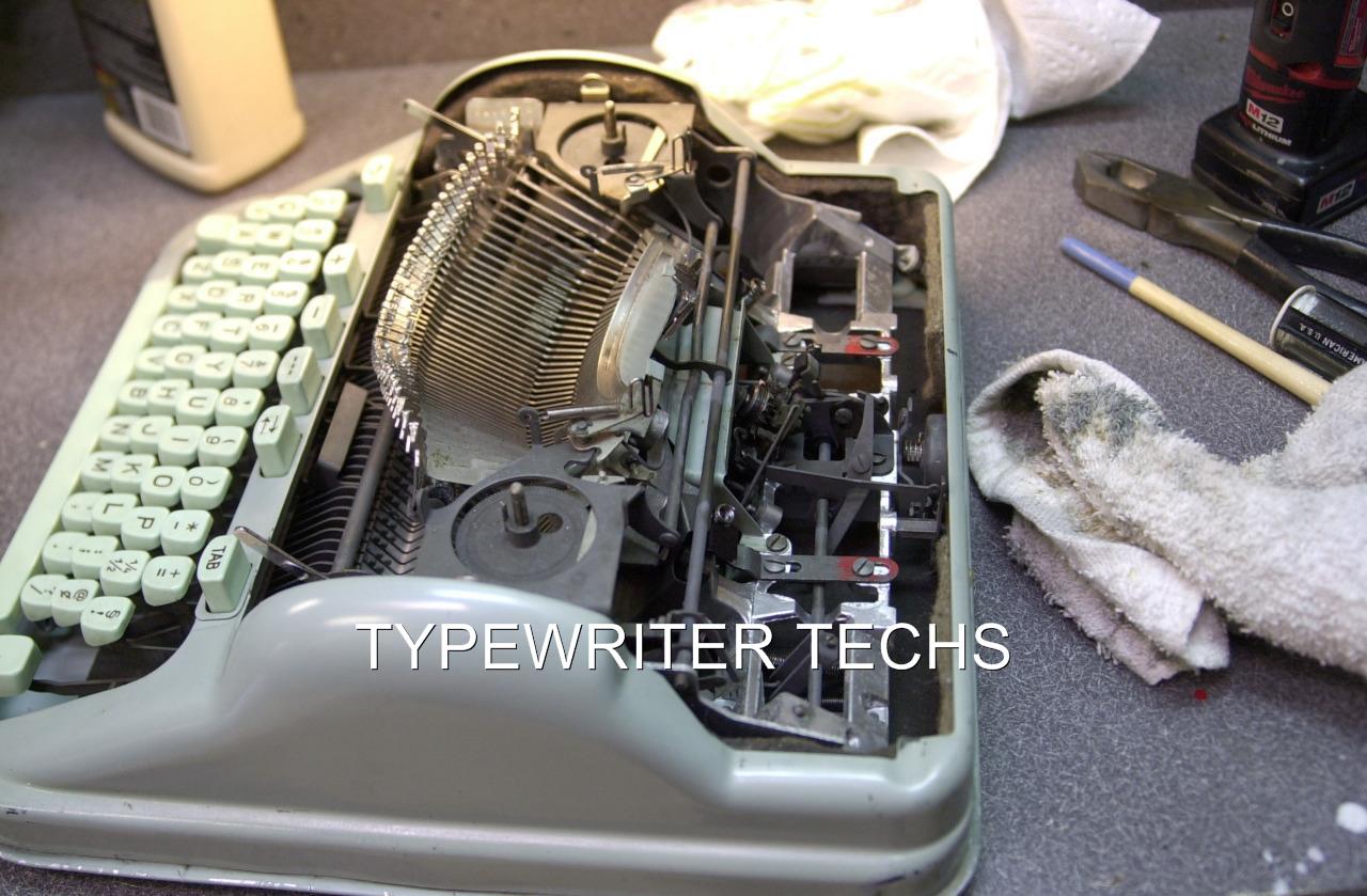 Index of /typewriters_for_sale/hermes_typewriters_files
