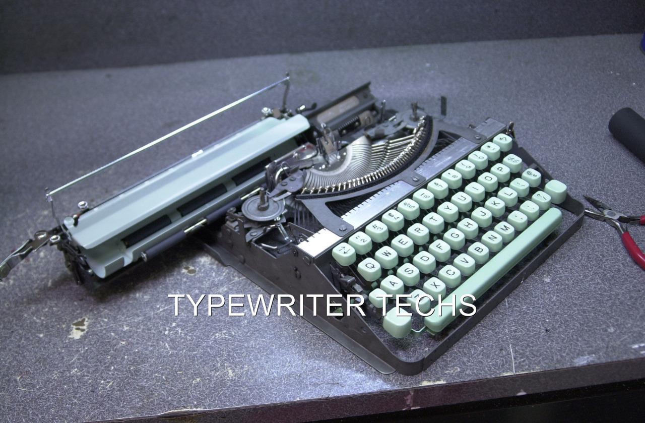 Index of /typewriters_for_sale/hermes_typewriters_files