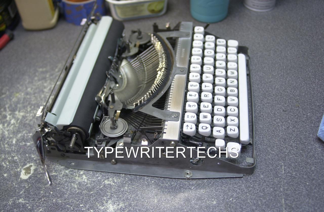 Index of /typewriters_for_sale/hermes_typewriters_files